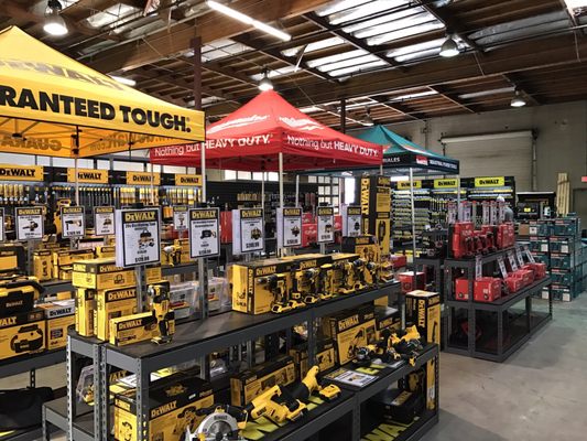 FASTENERS INC TOOL OUTLET Updated February 2025 43 Photos 40 Reviews 6701 Power Inn Rd Sacramento California Building Supplies Phone Number Yelp