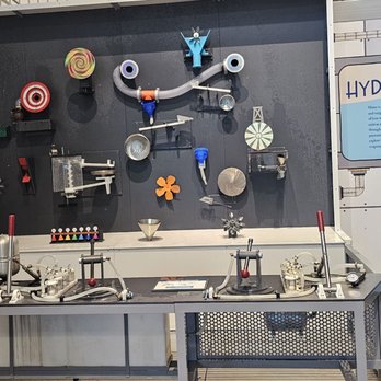 DISCOVERY LAB - Updated December 2025 - 83 Photos & 24 Reviews - 3123 ...