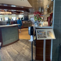 THE NAUTI MERMAID DOCKSIDE BAR & GRILL - Updated December 2024 - 142 ...
