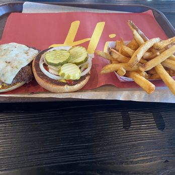 HI-POINTE DRIVE-IN - Updated March 2025 - 48 Photos & 44 Reviews - 6147 ...