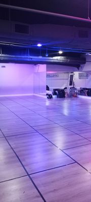 BORN 2 DANCE STUDIO - 17 Photos & 31 Reviews - 262 Cedar Ln SE, Vienna ...