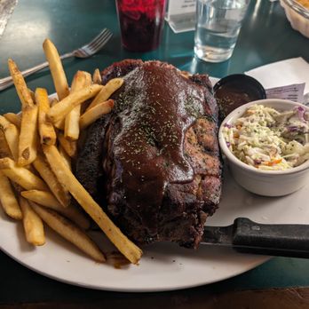 RED LION - Updated November 2024 - 244 Photos & 386 Reviews - 304 ...