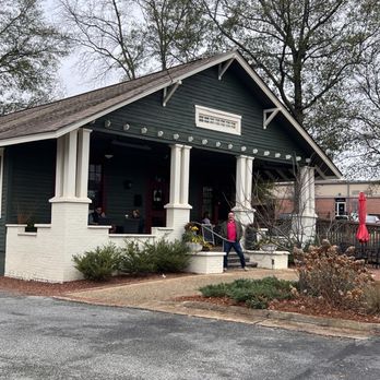 WELL RED - Updated October 2025 - 24 Photos & 34 Reviews - 223 Opelika ...