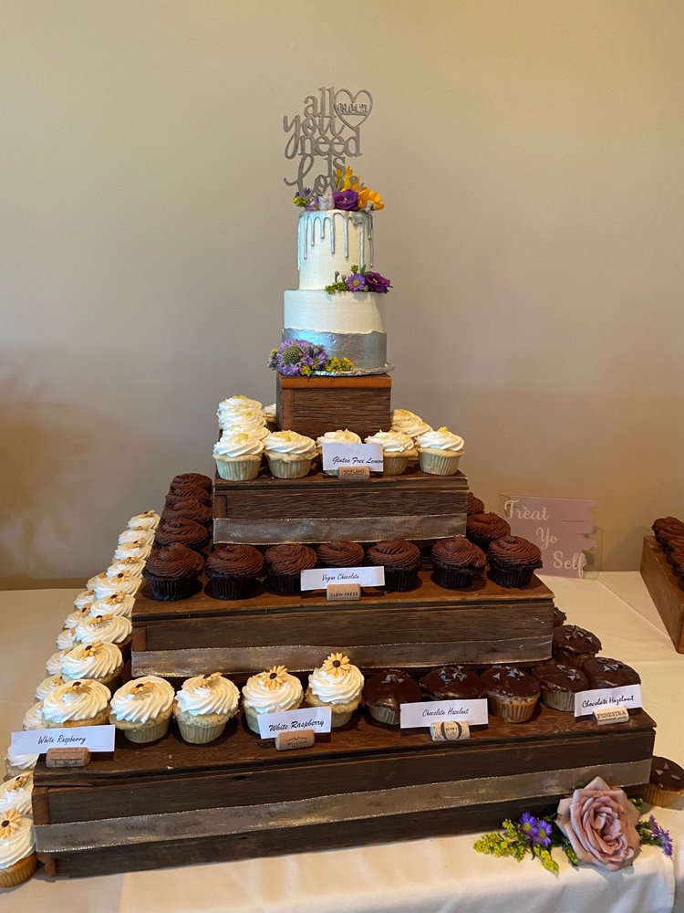 GOURMET GOODIES - 28 Photos & 24 Reviews - 415 Commerce Dr, Victor, New ...