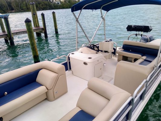 AMI PRIVATE DOLPHIN & BOAT TOURS - Updated July 2025 - 21 Photos - 6398 ...