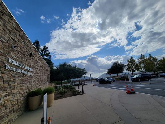 TEMECULA PUBLIC LIBRARY - Updated October 2025 - 116 Photos & 64 ...