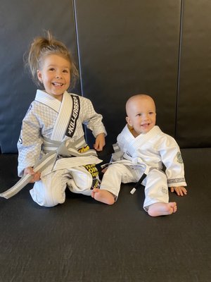 AMERICAN KILLER BEES - Updated October 2024 - 127 Photos & 14 Reviews ...