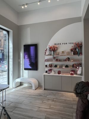 LIP LAB - CHICAGO - Updated March 2025 - 69 Photos & 35 Reviews - 215 N ...