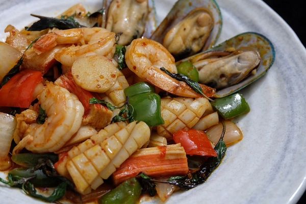 THAI ME UP! - Updated August 2025 - 75 Photos & 48 Reviews - 5528 ...