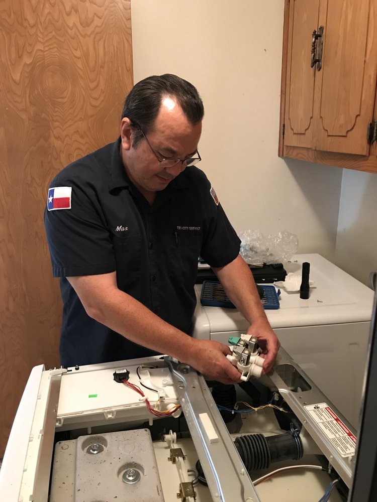 TRI CITY SERVICE CENTER - Updated October 2025 - 17 Photos & 25 Reviews ...