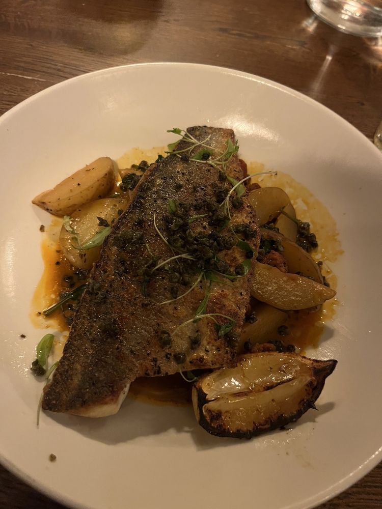 THE CHESTERFIELD ARMS - Updated August 2024 - 50 Hertford St, London ...