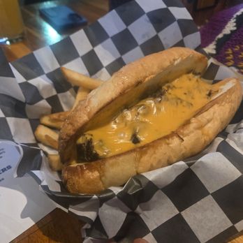 M8 BEER - Updated January 2026 - 71 Photos & 30 Reviews - 1399 S Sharp ...