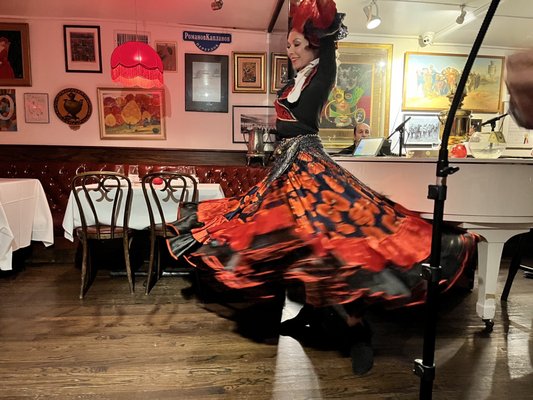 RUSSIAN SAMOVAR RESTAURANT AND PIANO BAR - 863 Photos & 542 Reviews ...