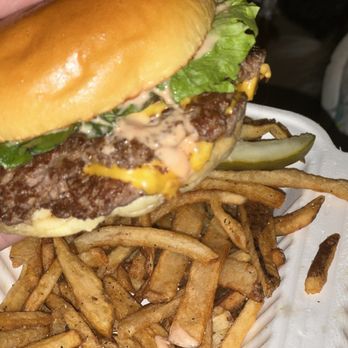 THE BURGER LOFT - Updated October 2025 - 12 Photos & 14 Reviews - 3 N ...