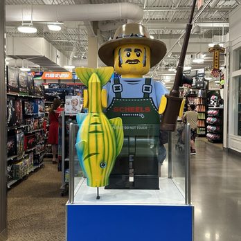 SCHEELS - Updated October 2025 - 136 Photos & 28 Reviews - 6929 S ...