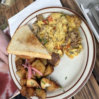 THE MONT - Updated May 2024 - 100 Photos & 96 Reviews - 2411 SE Belmont ...