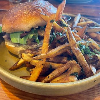 LE COIN - Updated July 2024 - 1173 Photos & 544 Reviews - 4201 Fremont ...