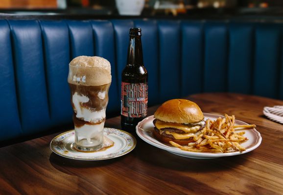 THE RUMPLED QUEEN - Updated November 2025 - 33 Photos & 15 Reviews ...