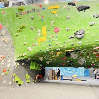 SENDER ONE CLIMBING & SENDER CITY - SANTA ANA - Updated October 2025 ...