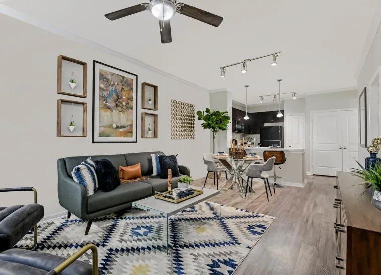 YORKTOWN CROSSING APARTMENTS - 10 Photos - 15903 Yorktown Crossing Pkwy ...