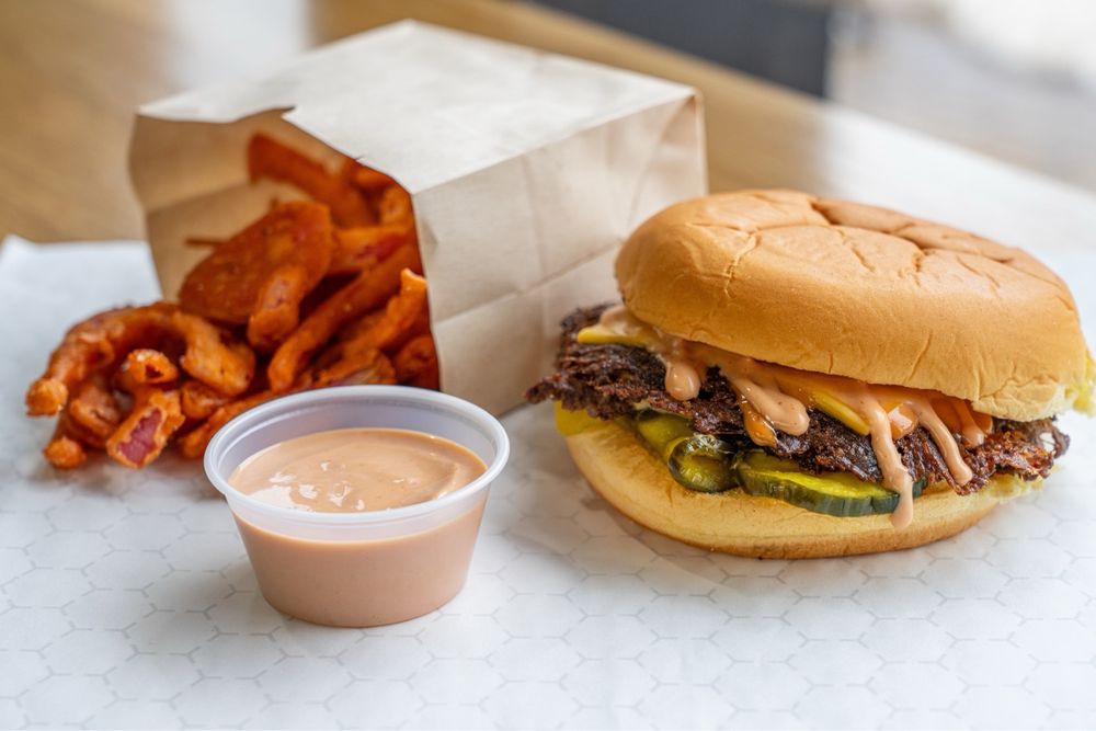 BUFFALO BROS BURGERS - Updated October 2025 - 90 Photos & 50 Reviews ...