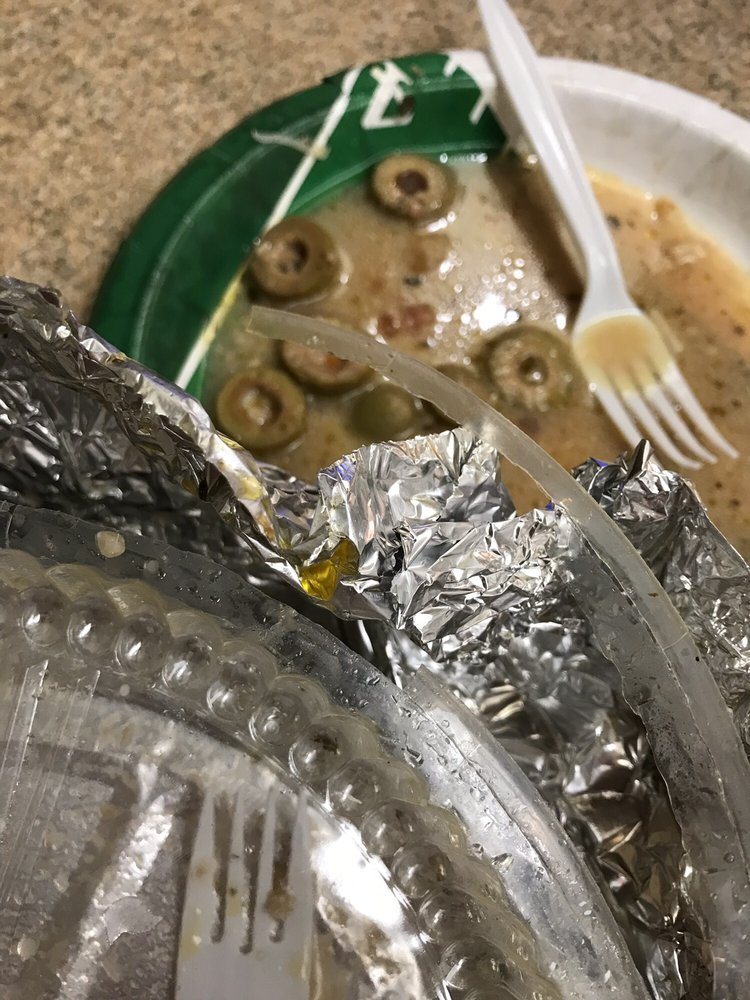 FAMOUS GEORGE’S PIZZERIA - 20 Photos & 68 Reviews - Pizza - 100 E ...