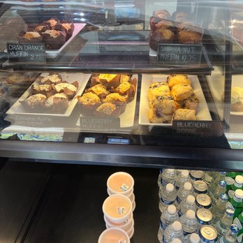 THE RED ROASTER COFFEE & EATERY - Updated July 2024 - 81 Photos & 79 ...