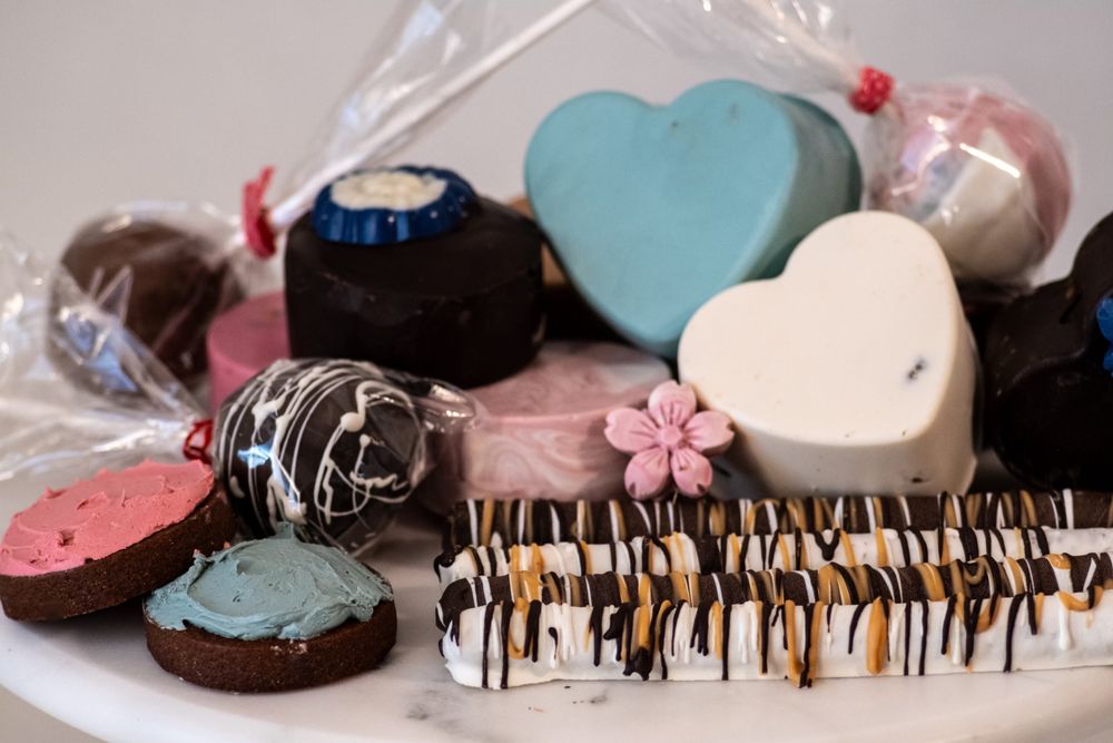 MIMI’S SWEET ESCAPES - Updated May 2025 - 15 Photos - Las Vegas ...