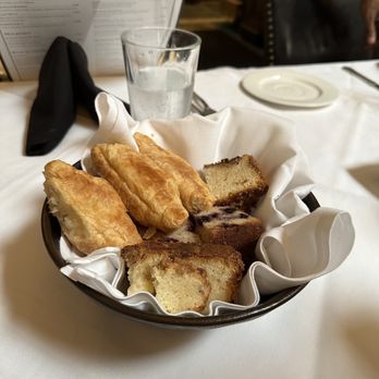 AL BIERNAT’S - 1218 Photos & 1071 Reviews - 4217 Oak Lawn Ave, Dallas ...