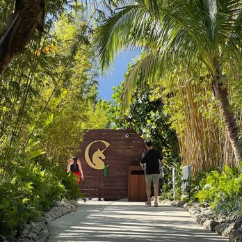 CAROUSEL CLUB - Updated June 2024 - 347 Photos & 118 Reviews - 901 S ...