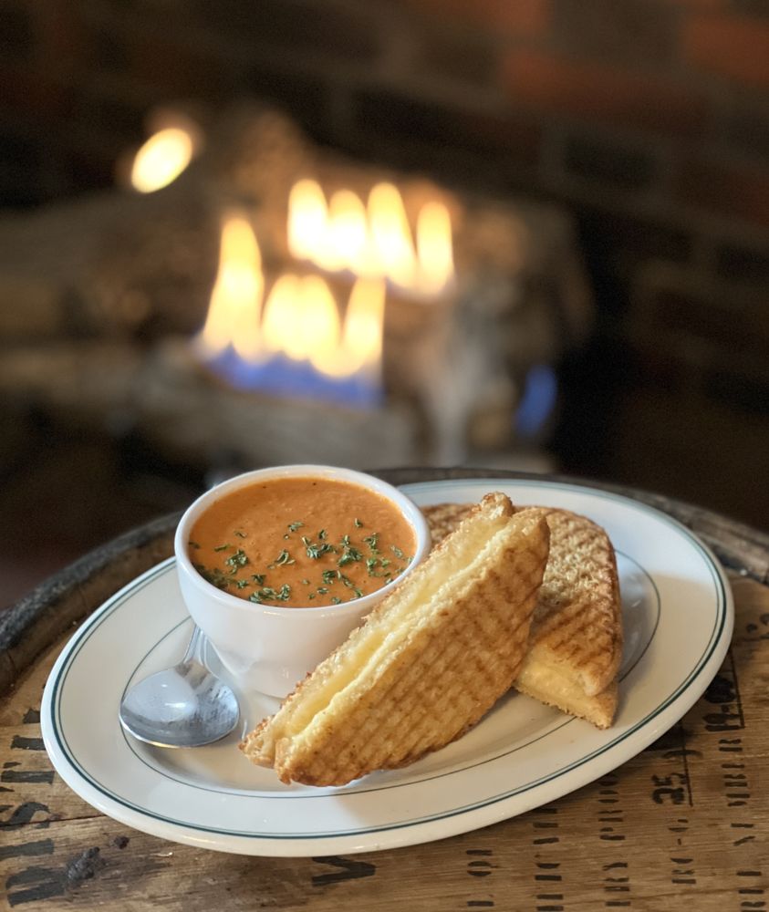 THE KNICKERBOCKER TAVERN - Updated July 2025 - 223 Photos & 255 Reviews ...