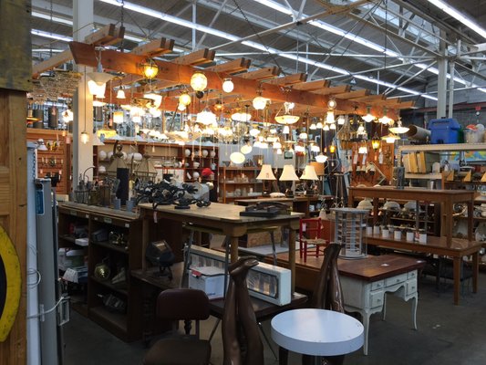 SECOND USE BUILDING MATERIALS - Updated April 2025 - 73 Photos & 99 ...