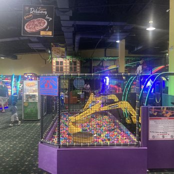 HAPPY’S FAMILY FUN CENTER - Updated March 2026 - 52 Photos & 37 Reviews ...