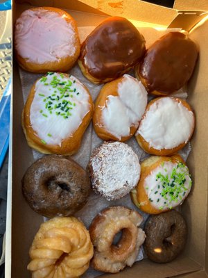 DONUT BANK BAKERY AND COFFEE SHOP - Updated March 2025 - 10 Photos ...