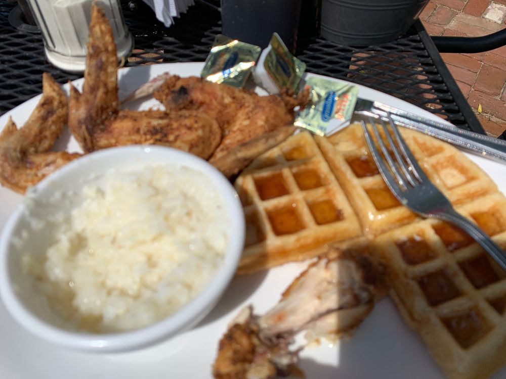 FIREHOUSE 282 - Updated January 2026 - 37 Photos - 1315 Vandeventer Ave ...