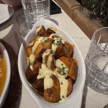 DOS BESOS - Updated July 2025 - 855 Photos & 359 Reviews - 99 Union St ...