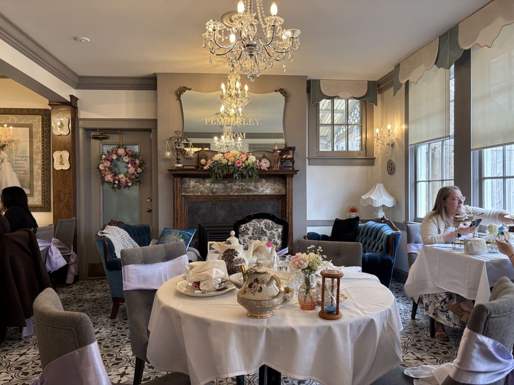 LADY BEA’S ENGLISH TEA HOUSE - Updated September 2025 - 30 Photos ...