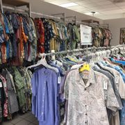 GOODWILL HAWAII - Updated July 2025 - 175 Photos & 153 Reviews - 1075 S ...