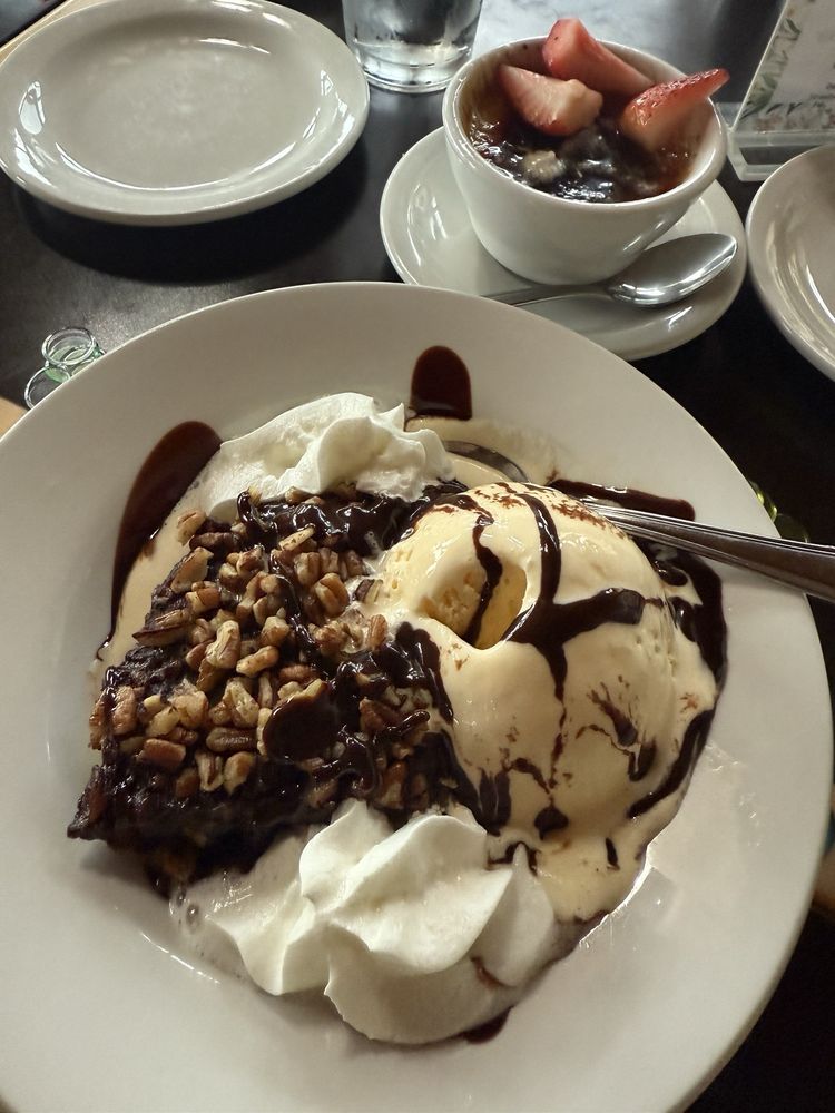 RAVEN’S GRILLE - Updated December 2025 - 56 Photos & 80 Reviews - 1400 ...