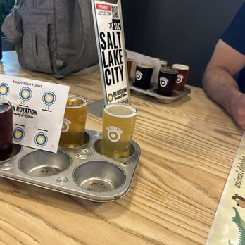 ON ROTATION BREWERY & KITCHEN - Updated January 2026 - 304 Photos & 114 ...