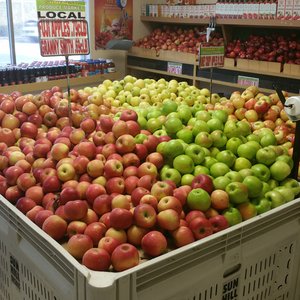 SUN FRESH PRODUCE - 27 Photos & 33 Reviews - 806 Reisterstown Rd ...