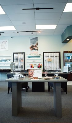 TRIANGLE VISIONS OPTOMETRY - Updated December 2025 - 17 Photos - 3460 ...