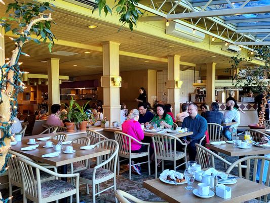 MR A’S PATIO RESTAURANT - Updated May 2024 - 257 Photos & 29 Reviews ...