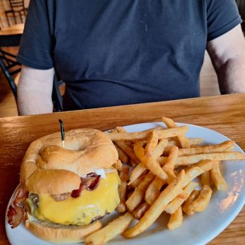 108 ALE HOUSE - Updated May 2025 - 139 Photos & 127 Reviews - 108 ...