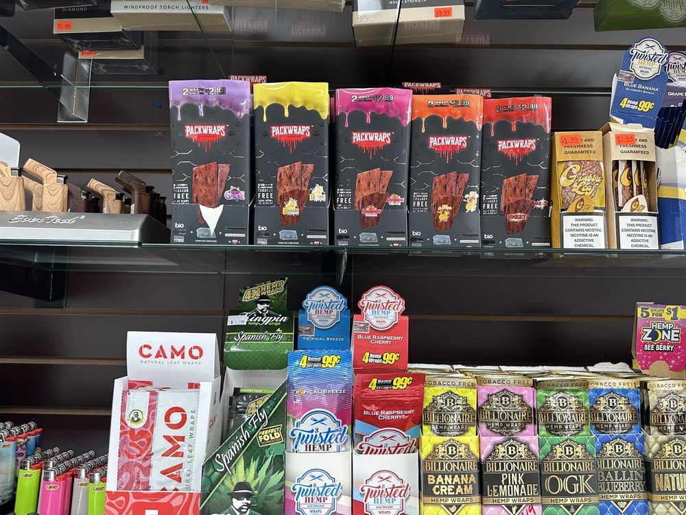 SMOKE N TOKE - Updated October 2024 - 10 Photos - 717 Hercules Ln ...