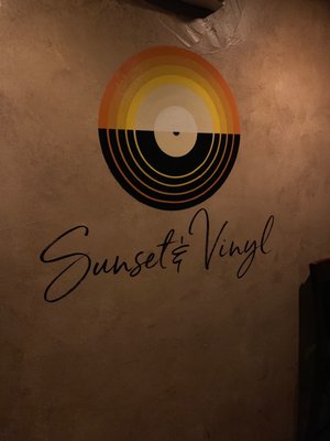 SUNSET & VINYL - 60 Photos & 133 Reviews - Cocktail Bars - 1521 Vine St ...