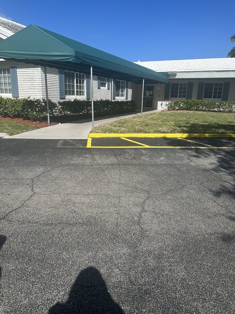 DARCY HALL OF LIFE CARE - Updated December 2025 - 2170 Palm Beach Lakes ...