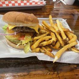 BURGER 82 - Updated September 2024 - 150 Photos & 173 Reviews - 880 W ...