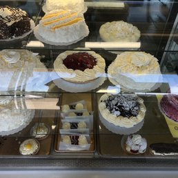 LARSON’S BAKERY DELI AND COFFEE BAR - Updated May 2025 - 91 Photos ...