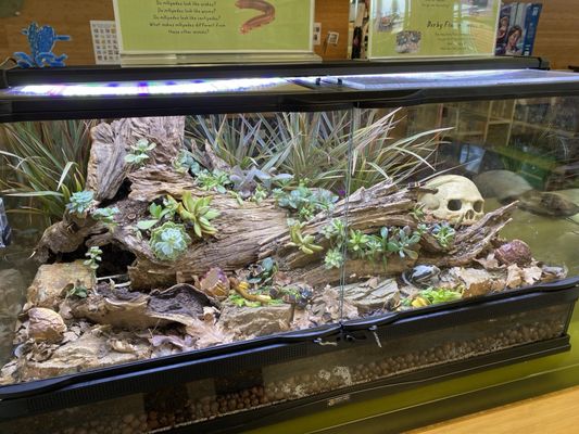 MERCED BRANCH LIBRARY - Updated September 2025 - 52 Photos & 44 Reviews ...